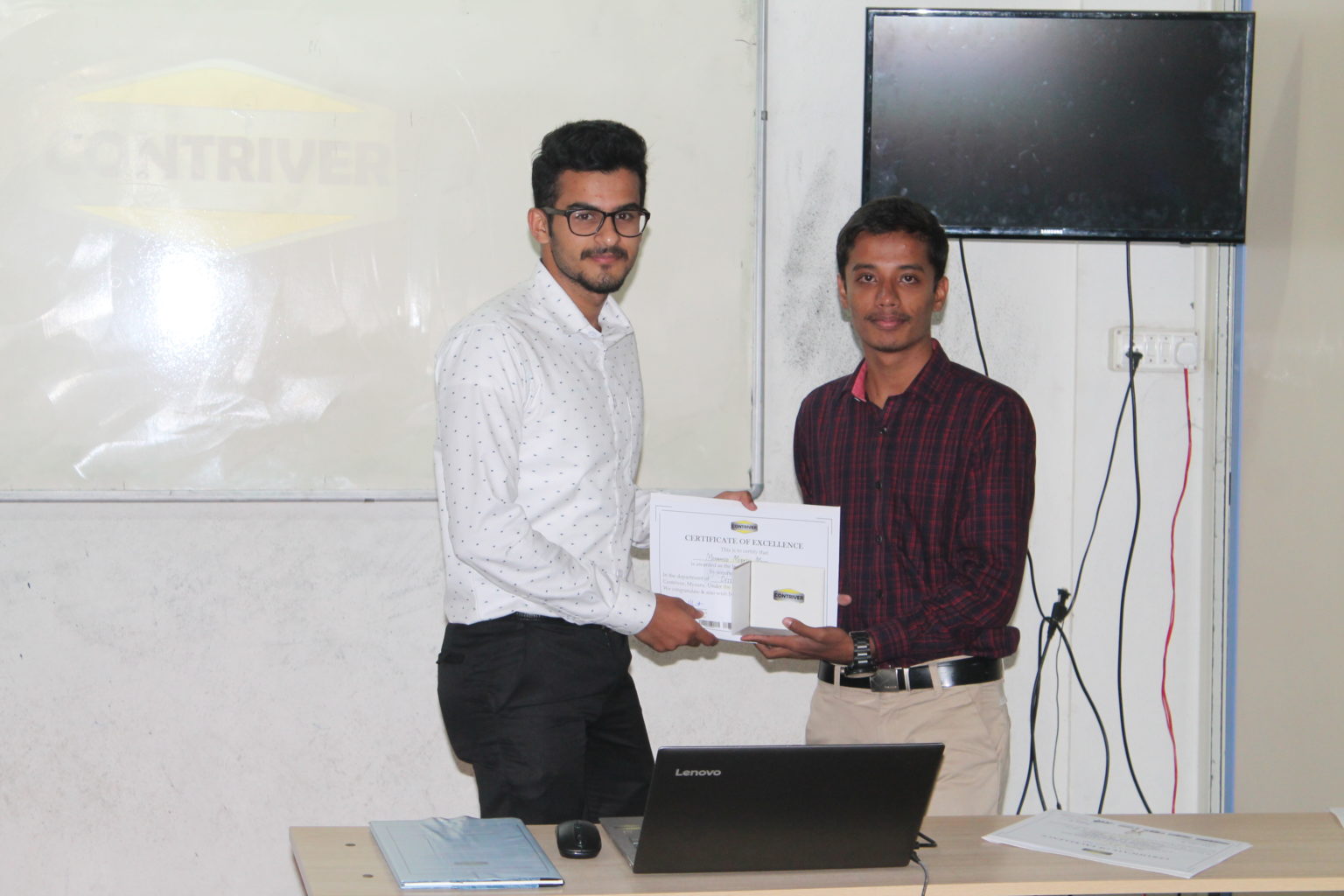 Internship | Contriver